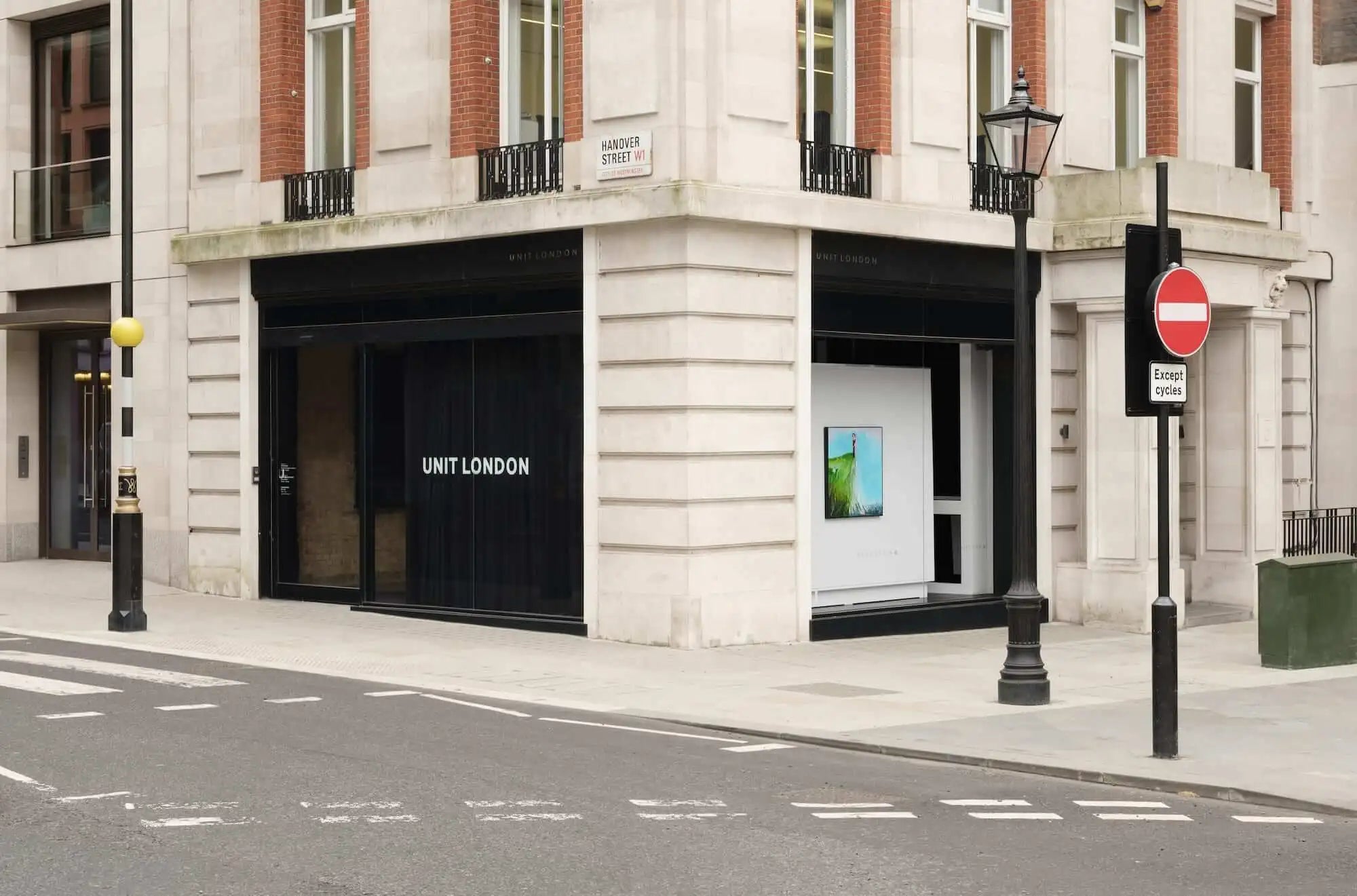 London's finest! Unit London Gallery – TheCreativeBlockman